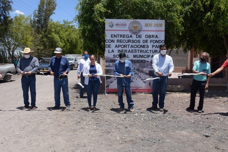 Continúa la entrega de obras, ahora Comunidad La Mina y El Tepocate son ...